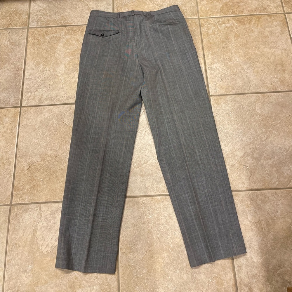 Austin Reed Grey Suit - Gem